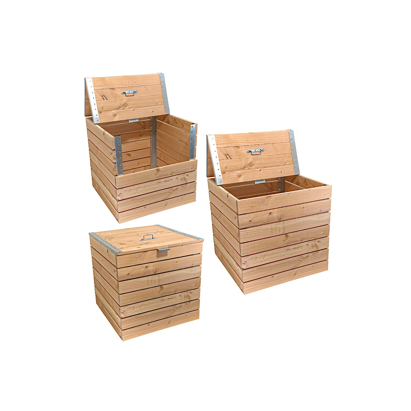 Set of three composters in Douglas wood. 4800 litres capacity